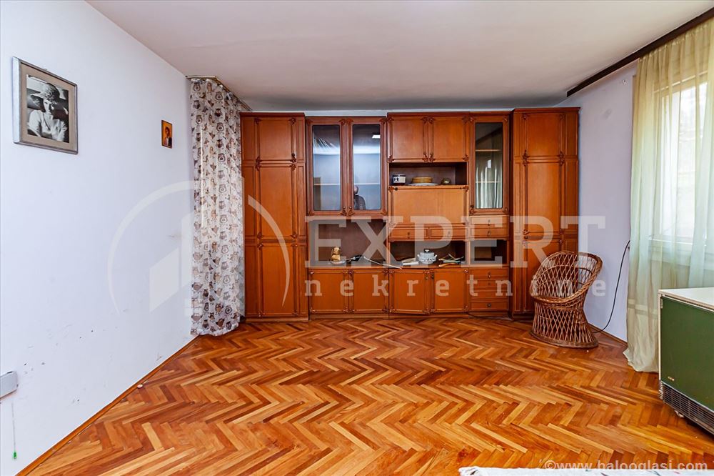 Stan 43 m2, visoko prizemlje, Ledena Stena | Halo Oglasi