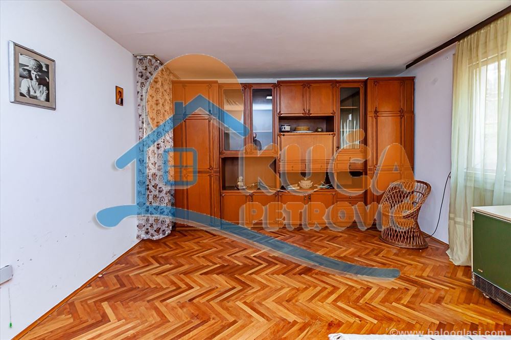 Stan 43 m2, visoko prizemlje, Ledena Stena | Halo Oglasi