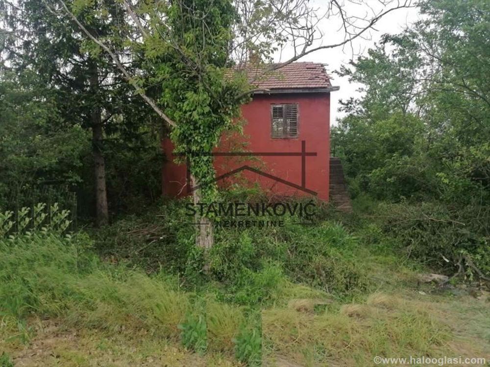 Lep Pravilan Plac u Beočinu - Deljiv na 2 ID#5832 | Halo Oglasi