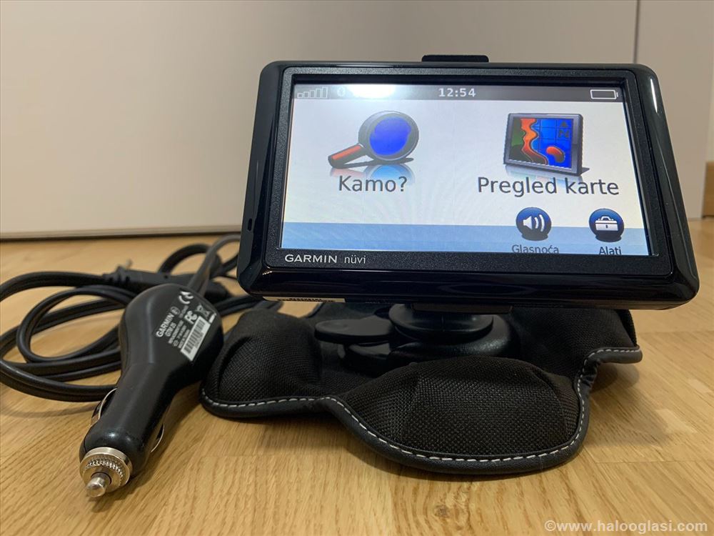Garmin navigacija sa originalnim punjačem | Halo Oglasi