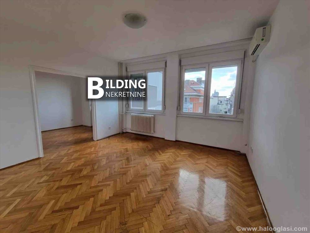 Slavija, Beogradska,4.0 prazan,parking ID#816008 | Halo Oglasi