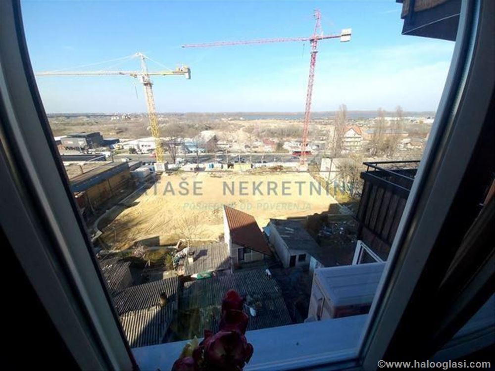 Karaburma, Dunavske terase, Vojvode Micka Krstića, | Halo Oglasi