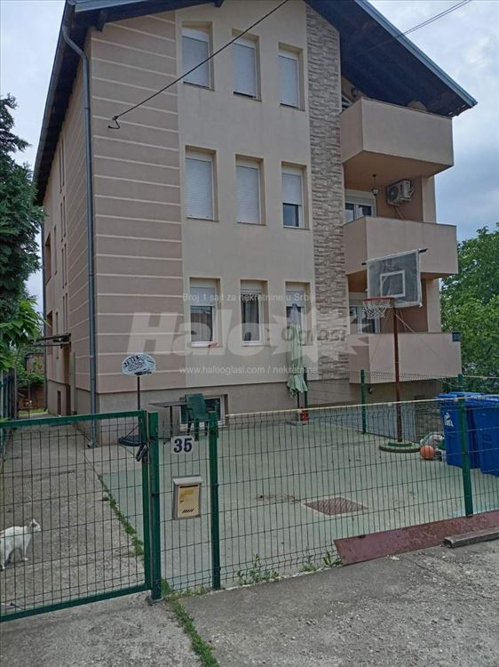 Miljakovac 3, Stan u kući | Halo Oglasi