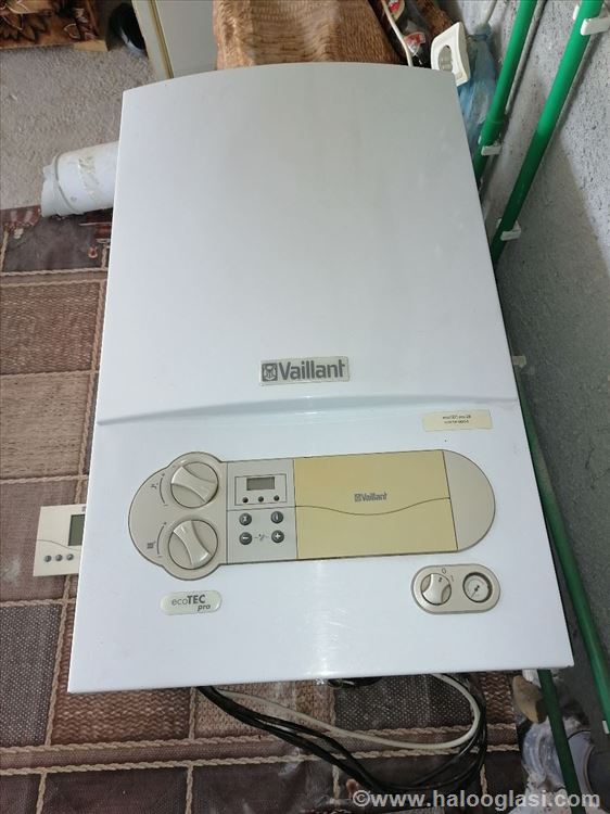 Valiant kombi kotao | Halo Oglasi