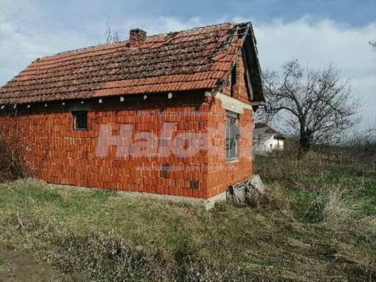 Kuće na prodaju Rača | Halo oglasi