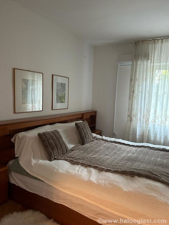 Kuća+pomoćni objekti/4.5ari ID#1257 | Halo Oglasi