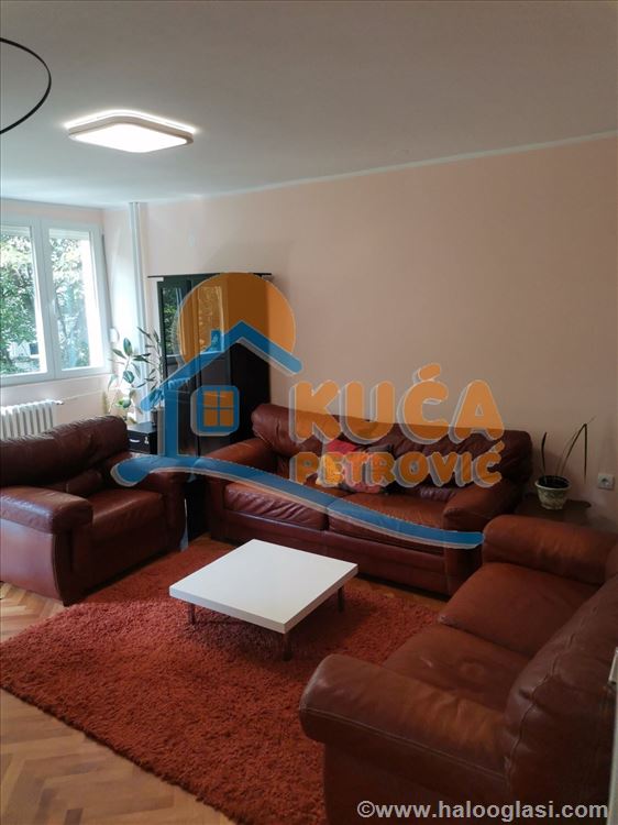 Izdaje se stan kod Doma zdravlja! | Halo Oglasi