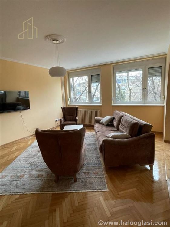 Komforan 3.0 stan, Ustanička | Halo Oglasi