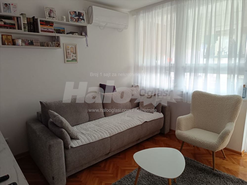 Stan 42m2 Borca, centar 2 | Halo Oglasi