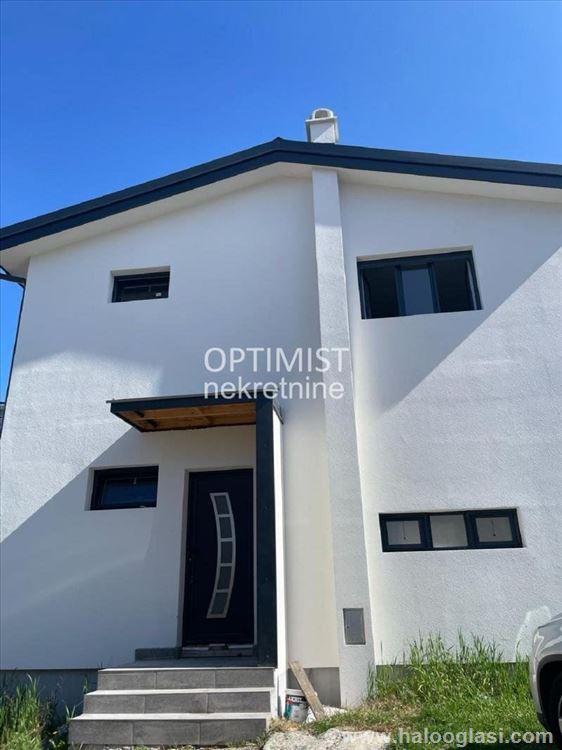 Miljakovac 3, Kapablankina, 130m2 na 3.2 ara, lux | Halo Oglasi