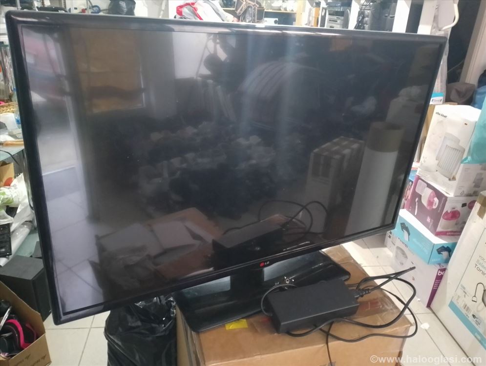 TV LG 42 inča sa daljinskim, neispravan, uvoz CH | Halo Oglasi