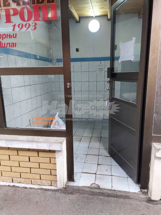 Lokal na pijaci Blok 44 | Halo Oglasi