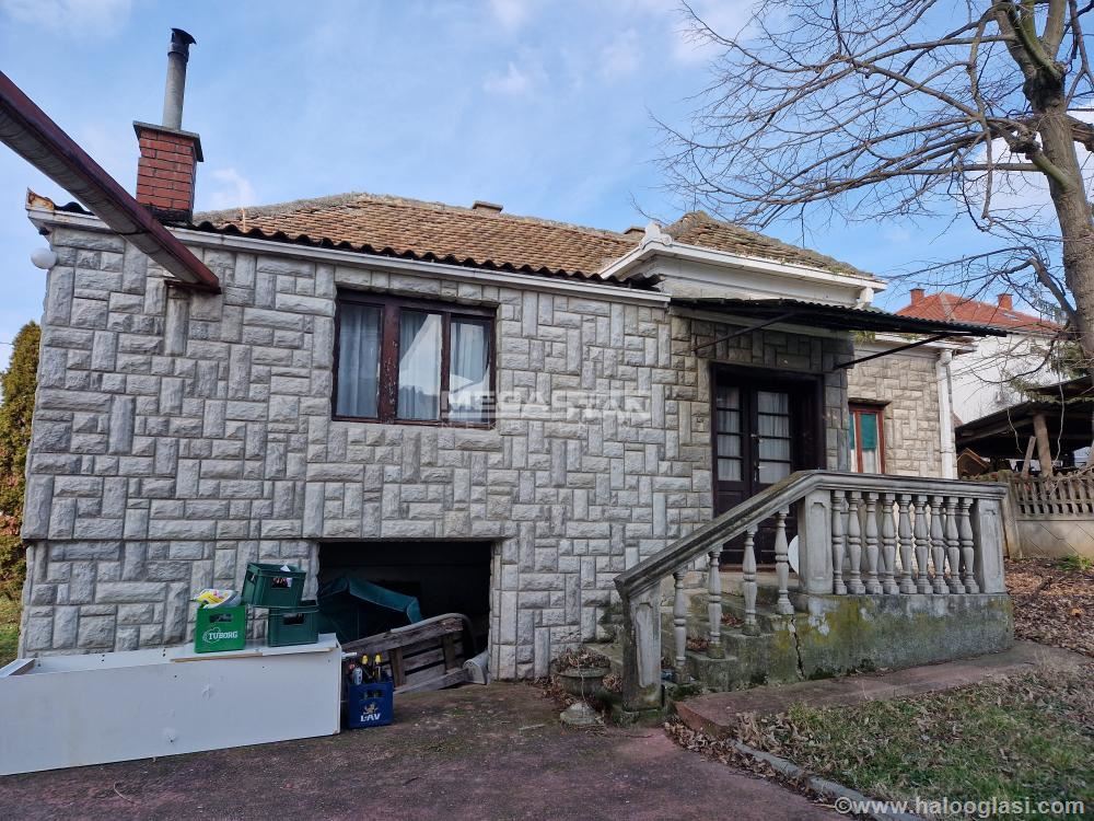 Boleč, kuća kvalitetne gradnje | Halo Oglasi