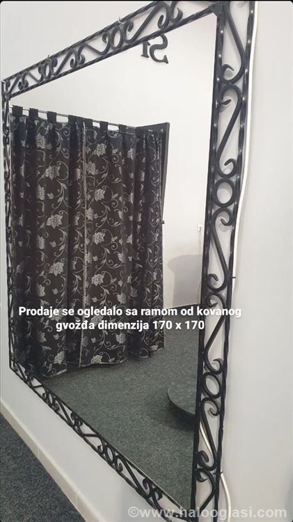 Ogledalo sa ramom od kovanog gvožđa | Halo Oglasi