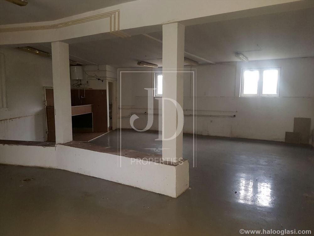 Magacin za izdavanje, Autokomanda, 150m2, ID1402 | Halo Oglasi