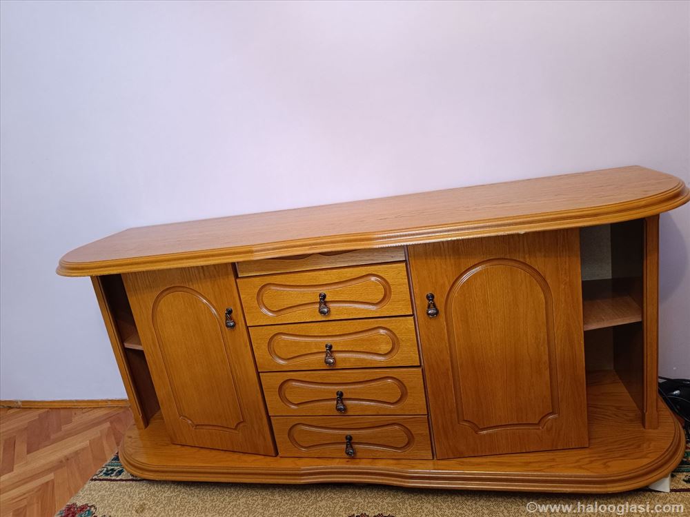 Drvena komoda | Halo Oglasi