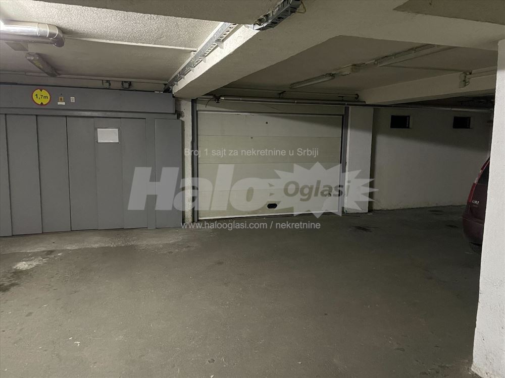Djeram, Vojvode Savatija, garaža 34m2 | Halo Oglasi