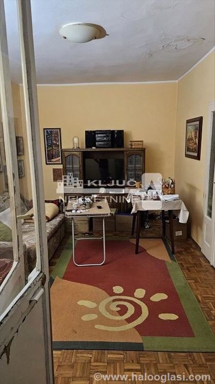3.0 Zemun, Gornji grad ID#1856 | Halo Oglasi