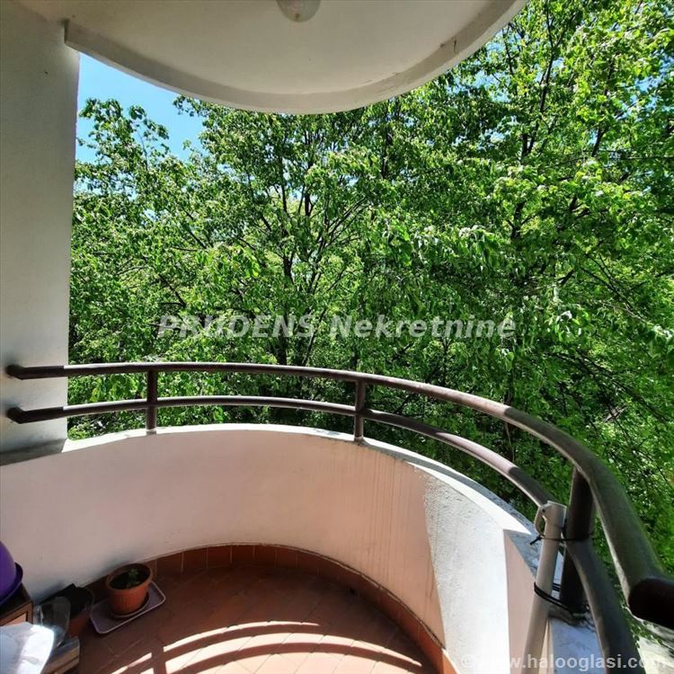 Filmski grad, retko u ponudi | Halo Oglasi