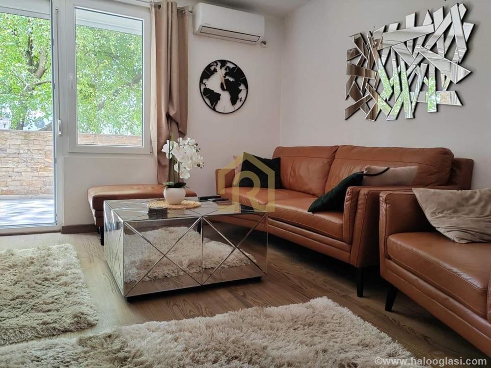 Izdavanje, stan, Vjekoslava Kovaca, 100m2, Id1093 | Halo Oglasi