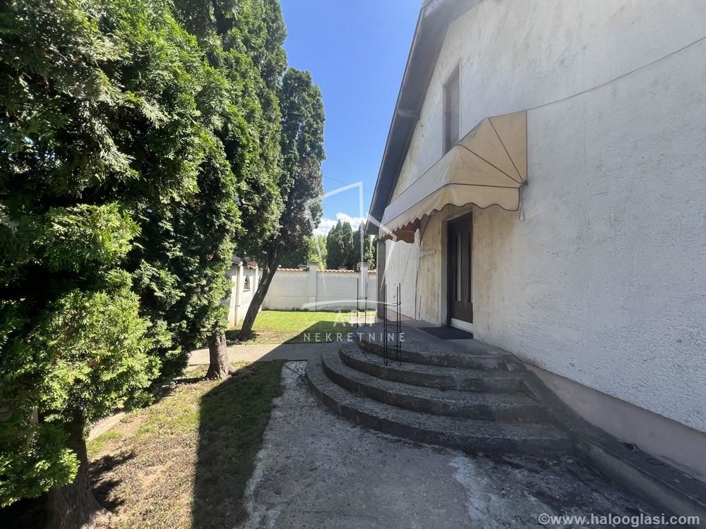 Odlična uknjižena kuća na Altini ID#7869 | Halo Oglasi