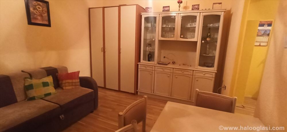 Kuca u centru grada | Halo Oglasi