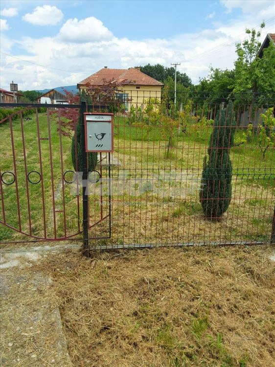 Donja Trepča, Čačak, kuća, 84m2, 32 ara | Halo Oglasi