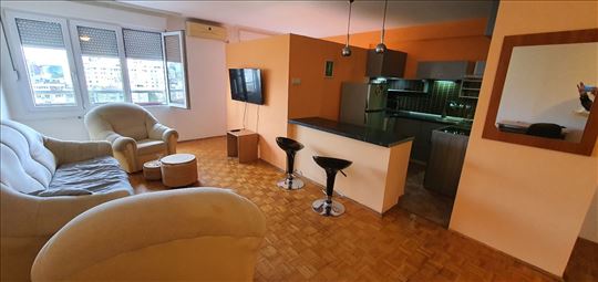 Izdavanje stanova Blok 30 (B92) | Halo oglasi