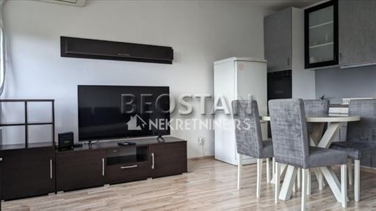 Izdavanje stanova Blok 45 (TC Enjub) | Halo oglasi