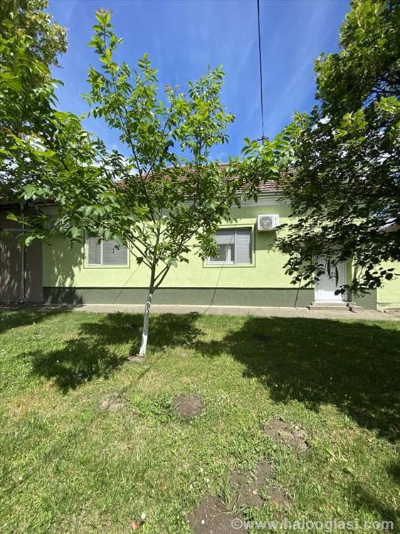 Debeljača kuća na prodaju | Halo Oglasi