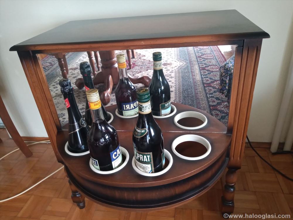 Retro bar od punog drveta | Halo Oglasi