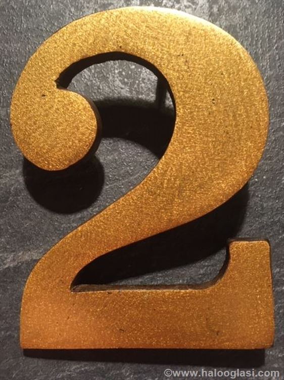 Broj 2 za kuću mesing liveni 14 cm | Halo Oglasi