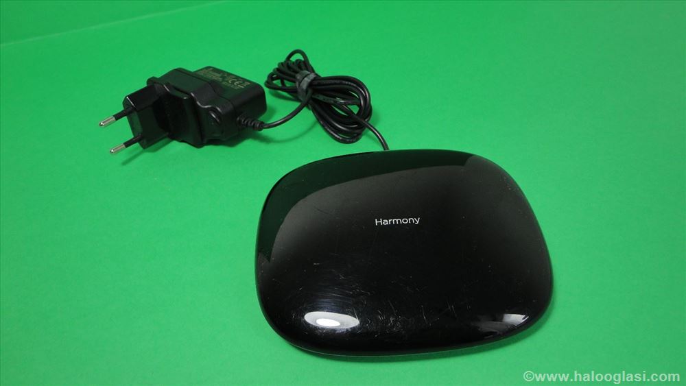 LOGITECH Harmony O-R0004 Baza! | Halo Oglasi