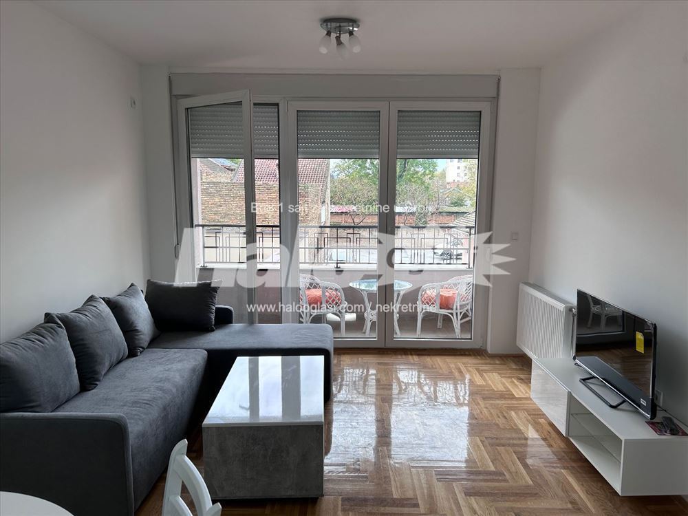 Moderan stan, novogradnja, sa parking mestom | Halo Oglasi