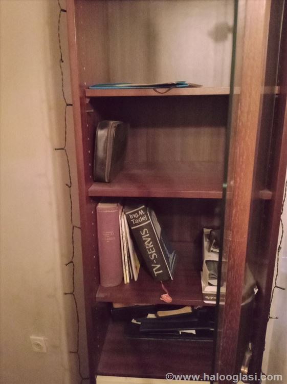 Ormar i vitrina | Halo Oglasi