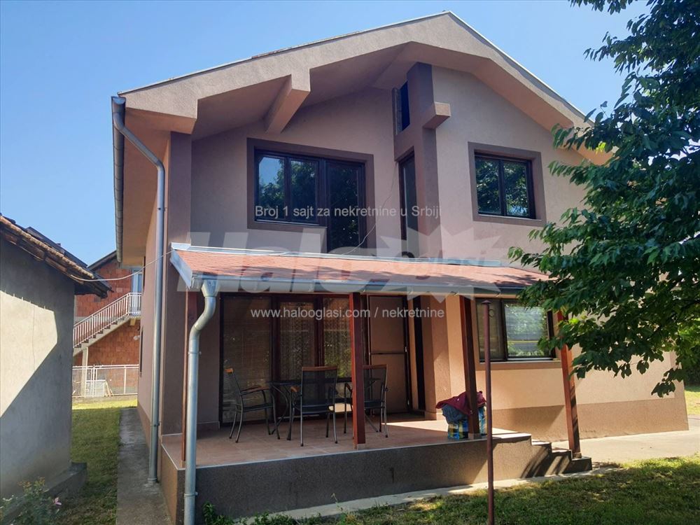 Nova kuća u centru | Halo Oglasi