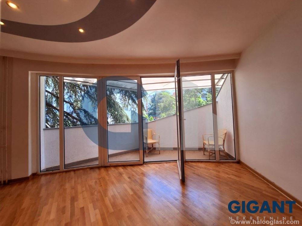 Vidikovac, 45m2, I, cg | Halo Oglasi