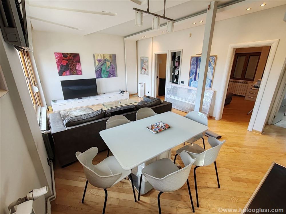 Stari grad, Dorćol, 2.5 namešten | Halo Oglasi