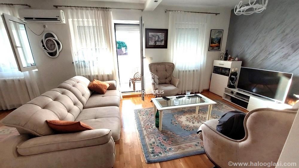 Nov stan u potkrovlju, bez ulaganja ID#5576 | Halo Oglasi