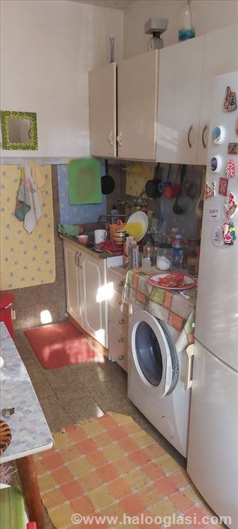 KRNJAČA,,2-0,uknjižen,47m2,podrum,62.500e | Halo Oglasi