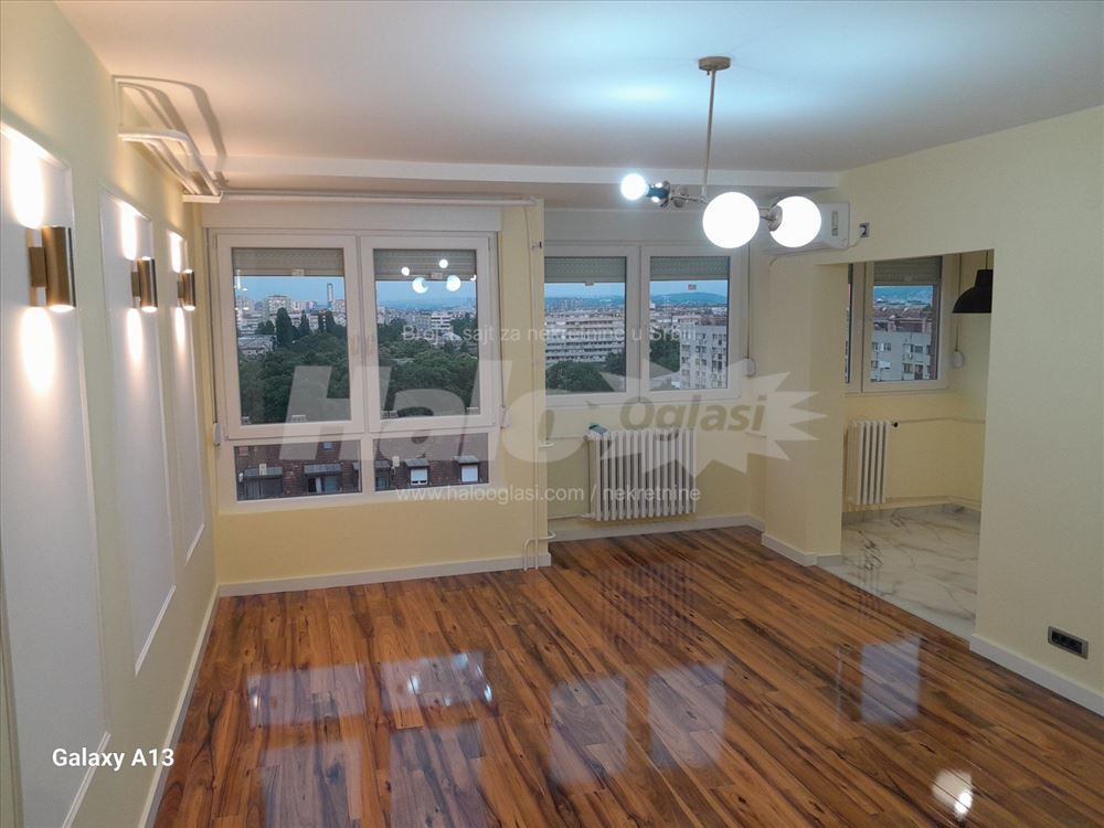 Direktna prodaja, tek renoviran svetao stan | Halo Oglasi