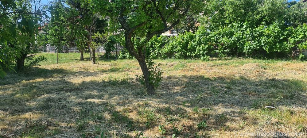 Straževica - 15ari | Halo Oglasi