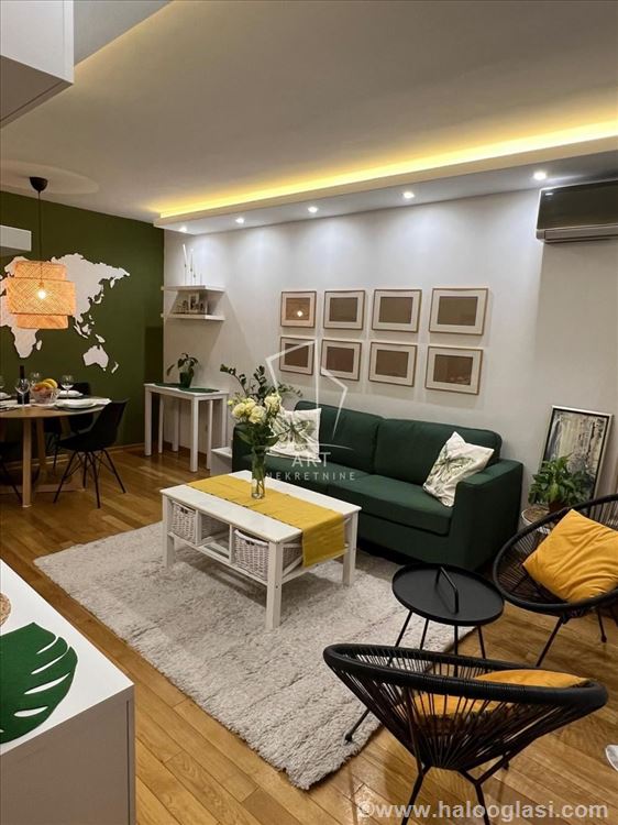 Hotel YU, odlična lokaacija, 62m2 ID#8332 | Halo Oglasi