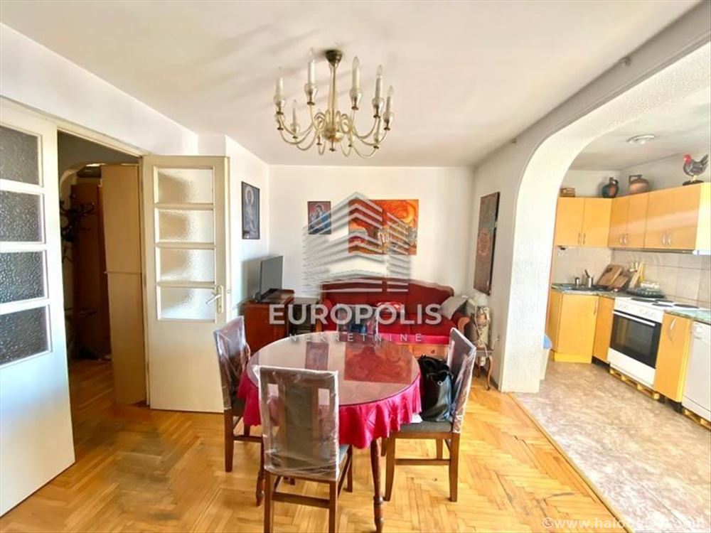 Prostran, svetao, četvorosoban, Tašmajdan ID#5965 | Halo Oglasi