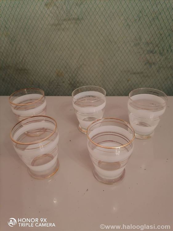 Staklene čaše | Halo Oglasi