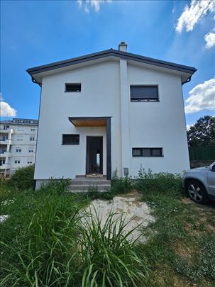 Kuće na prodaju Miljakovac | Halo oglasi