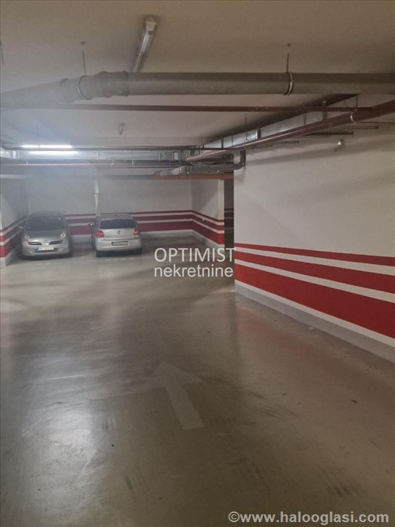 Vračar, Nebojšina, garažno mesto 12.5m2 ID#2627 | Halo Oglasi