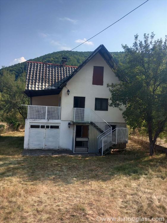 Kuca na sprat za izdavanje | Halo Oglasi