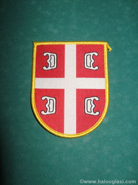 Prisivak VS svecani | Halo Oglasi