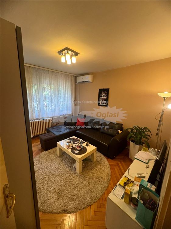 Borska ulica, uknjizen stan 72kv | Halo Oglasi